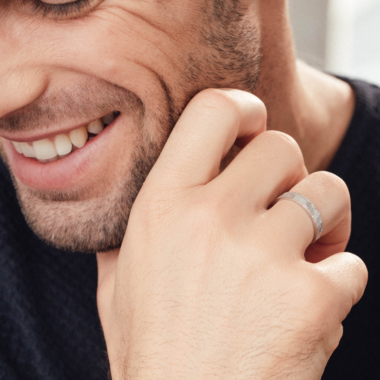 Alliance Homme Or Blanc St-Honore 4 mm Martelée | Gemmyo
