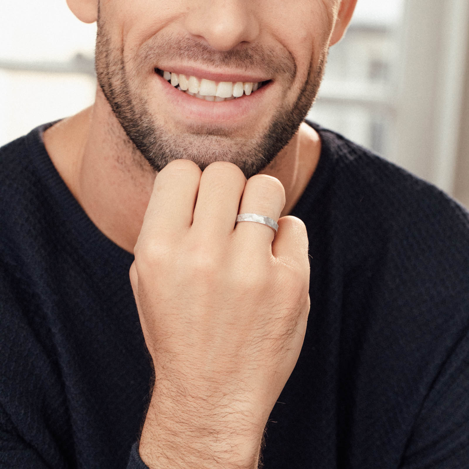 Alliance Homme Or Blanc St-Honore 4 mm Martelée | Gemmyo